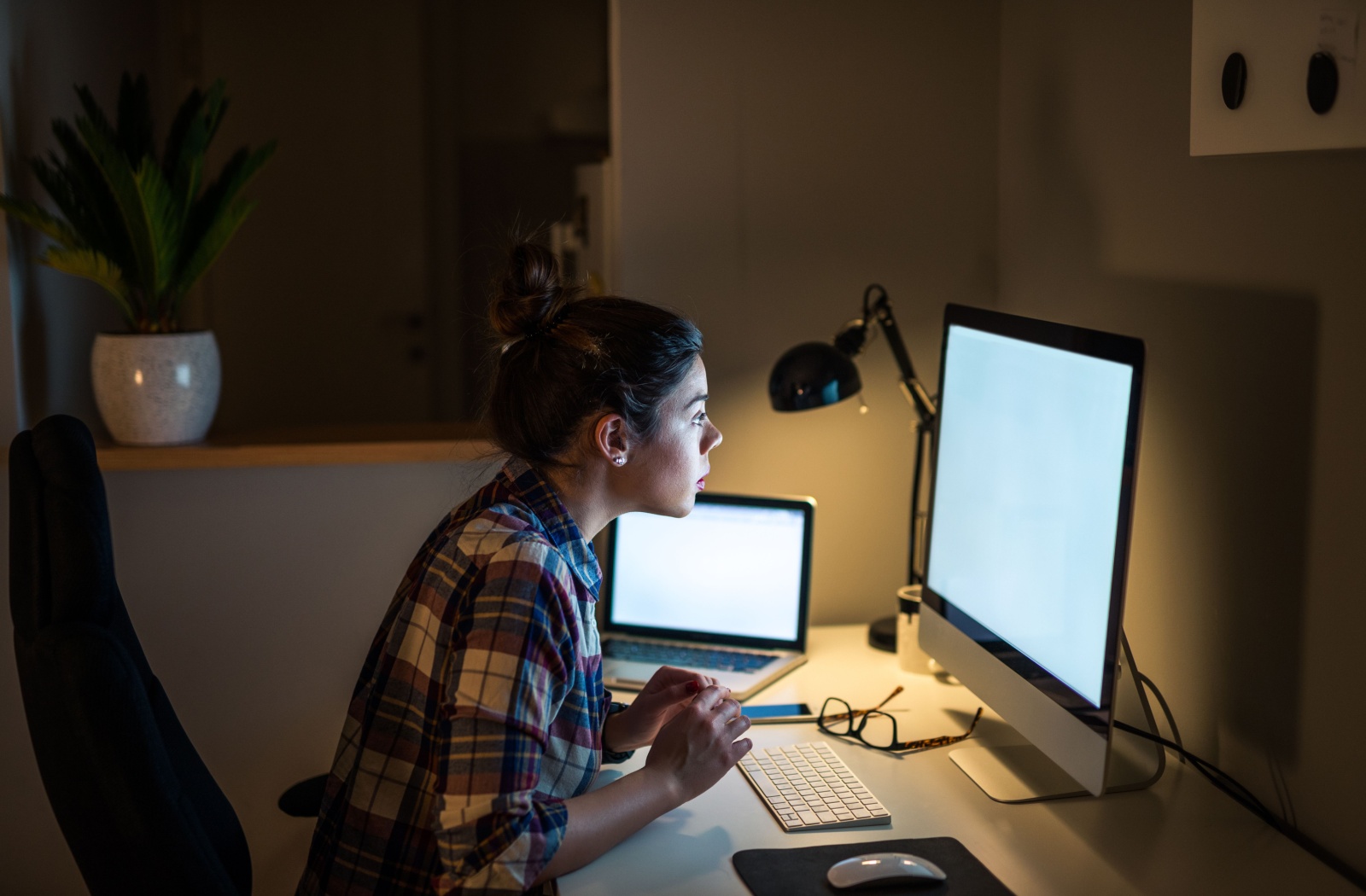 Can LED Lights Damage Your Eyes? | Total Vision Carlsbad